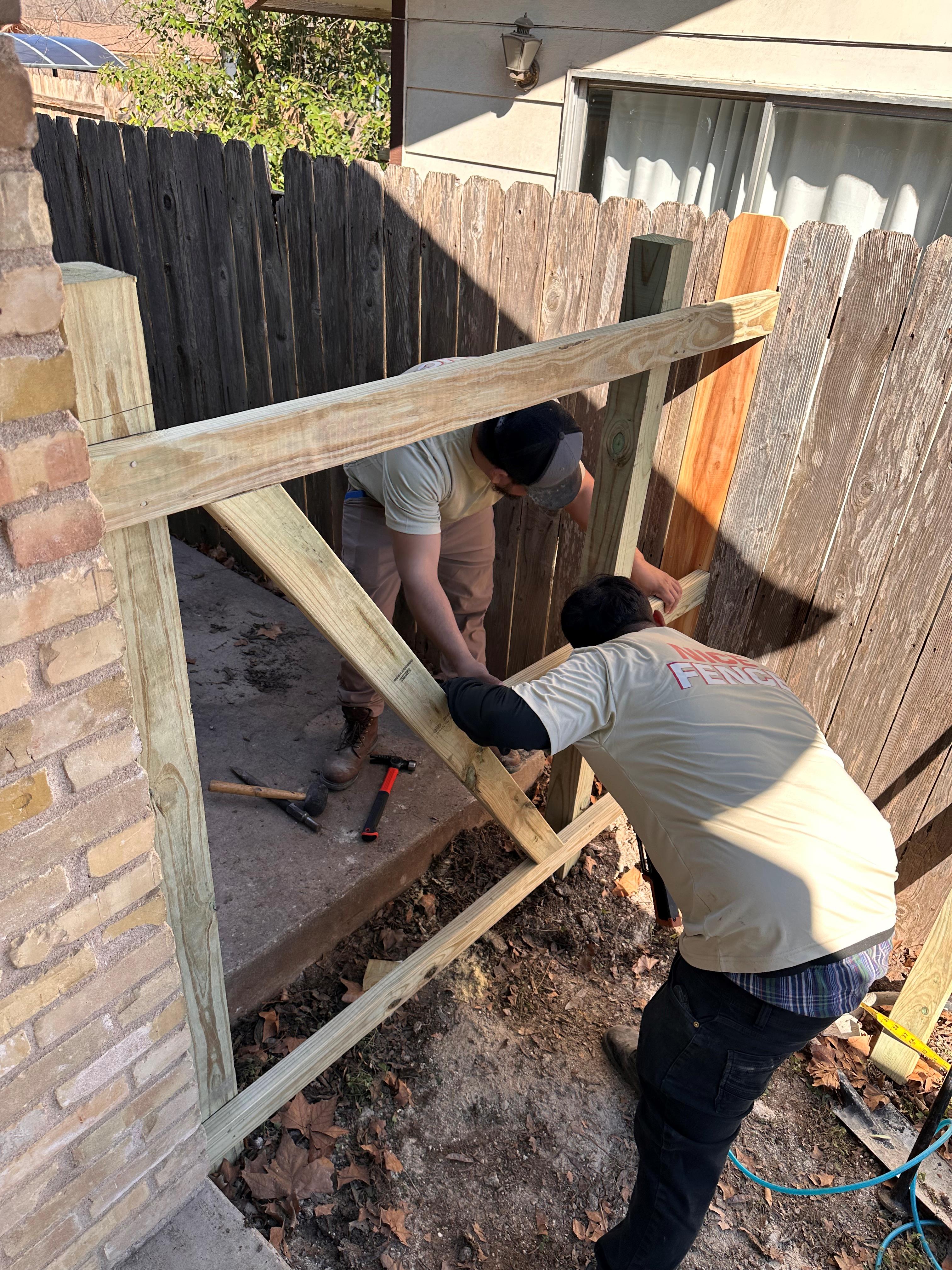A Homeowners Guide to Fence Repair | Stand Strong Fencing of Southlake